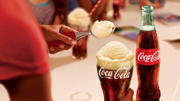 Coke Float Recipe | Dollar General Easy Meals
